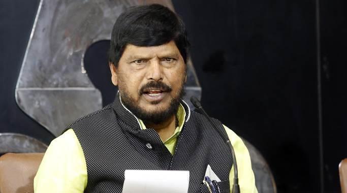 'Go Corona Go' has become world-famous slogan now: Ramdas Athawale | Coronavirus News | Inshorts